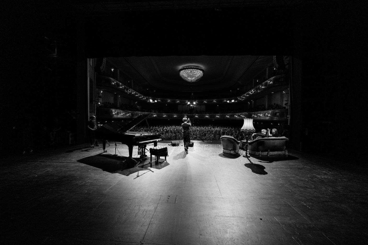 TV Noir 2025 – Singer-Songwriter live im Admiralspalast